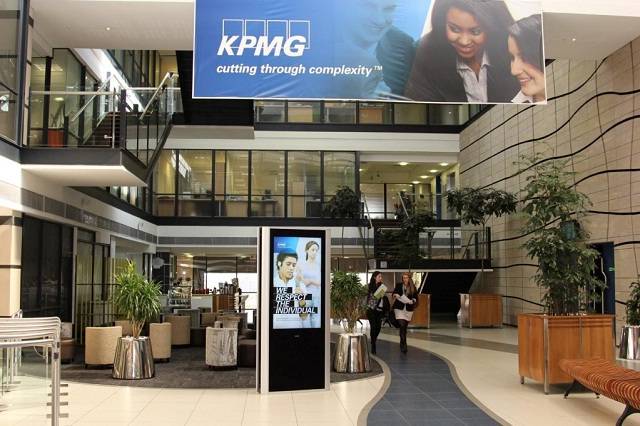 Le président de KPMG au Royaume-Uni démissionne après des propos polémiques - L'Orient-Le Jour