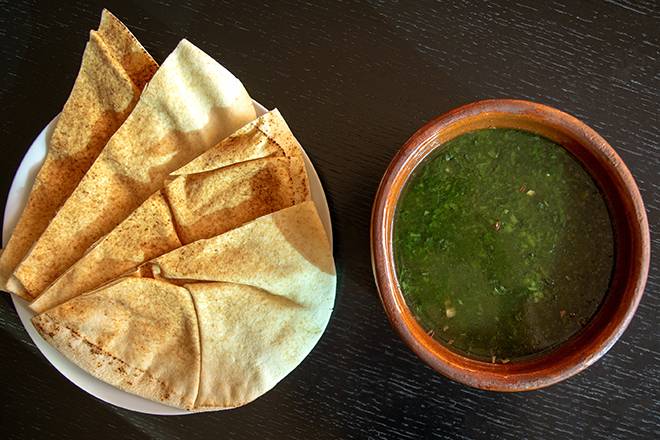 La « mouloukhia » revisitée, entre soupe pour bébé, élixir magique et ...