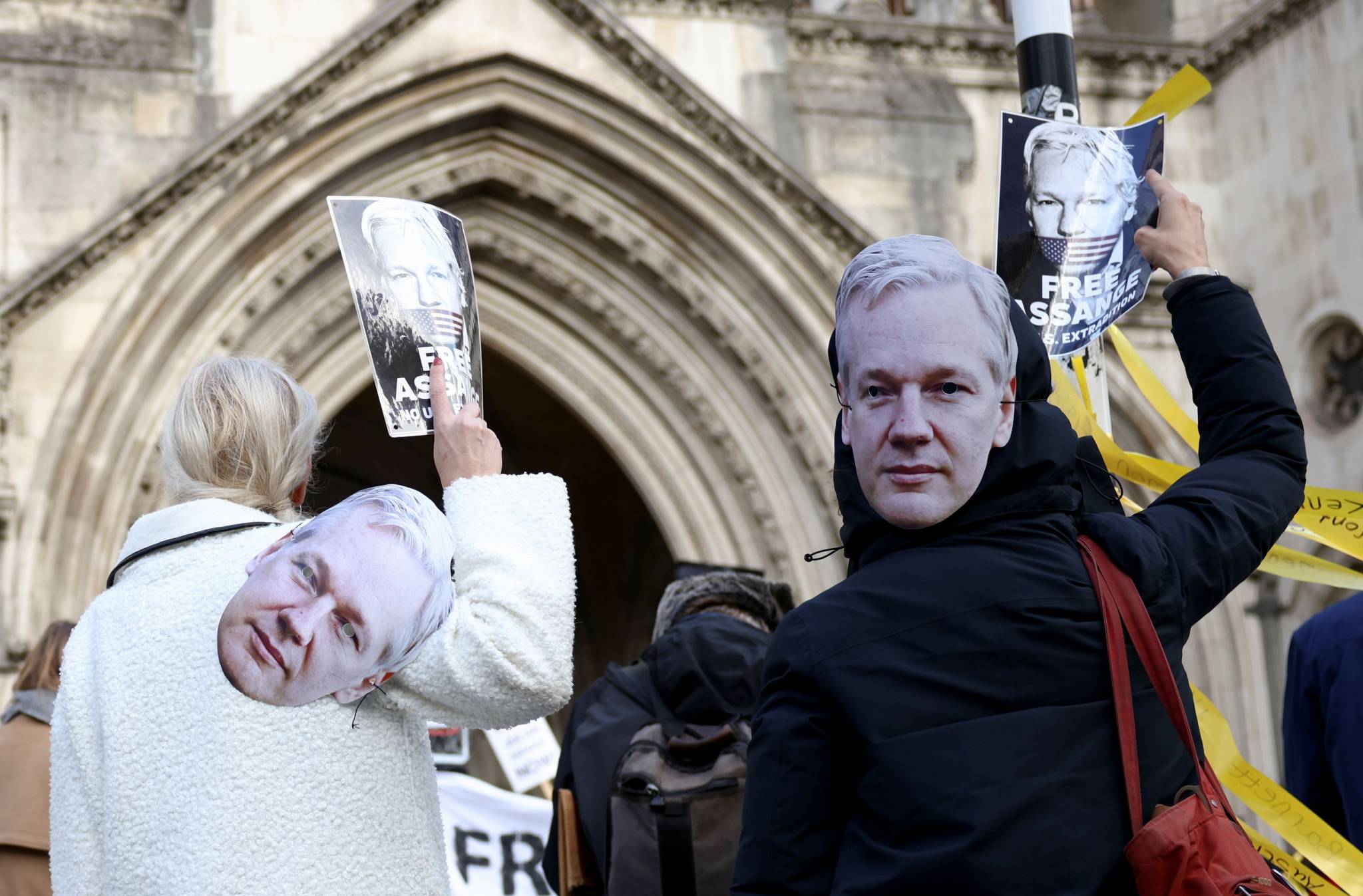 Assange Risque De Se Suicider Sil Est Extradé Vers Les États Unis