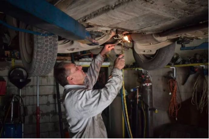 Lebanon’s crushing crisis prevents more and more Lebanese from ...