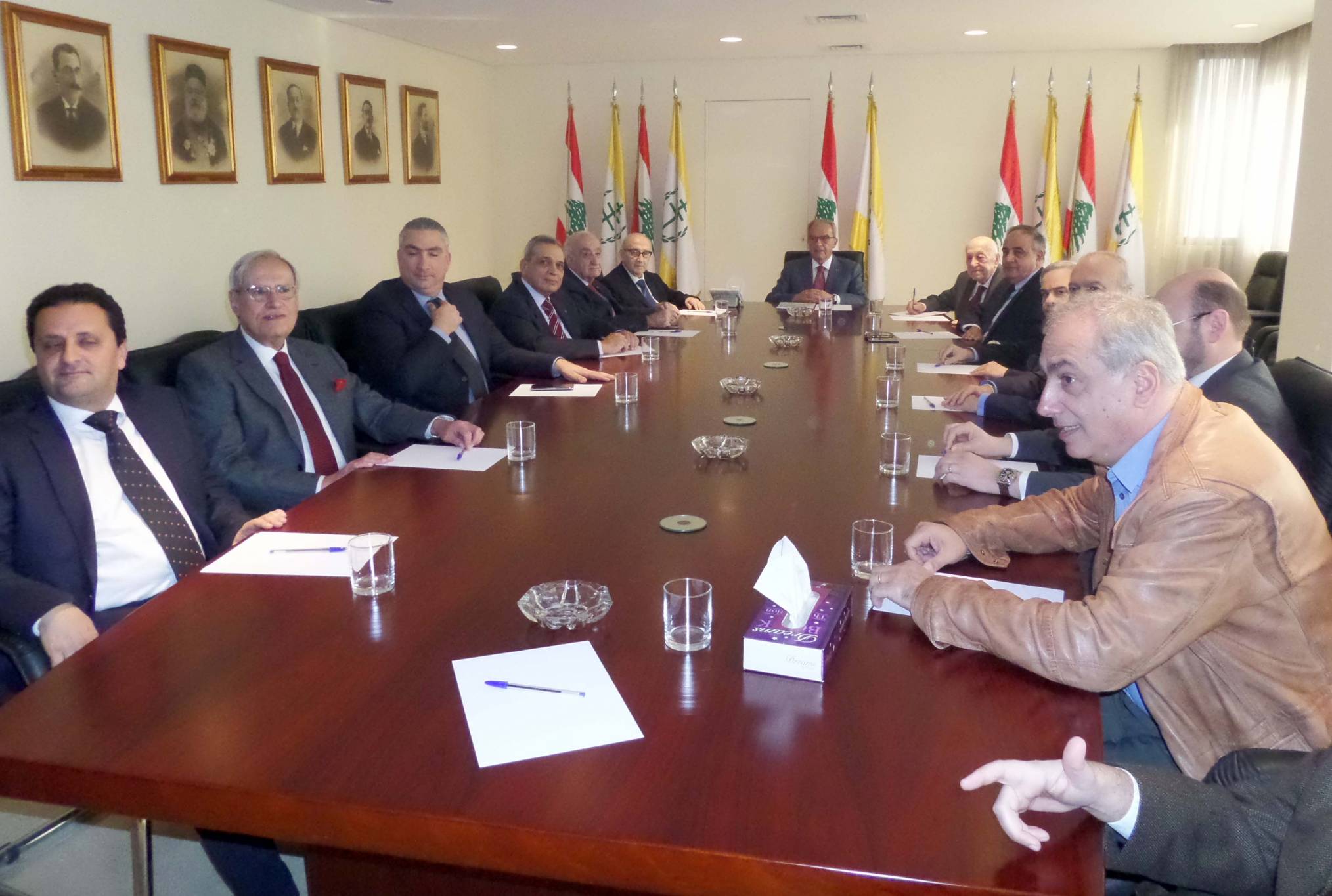 Ligue maronite : trois candidats pour succéder à Abi Nasr - L'Orient-Le ...