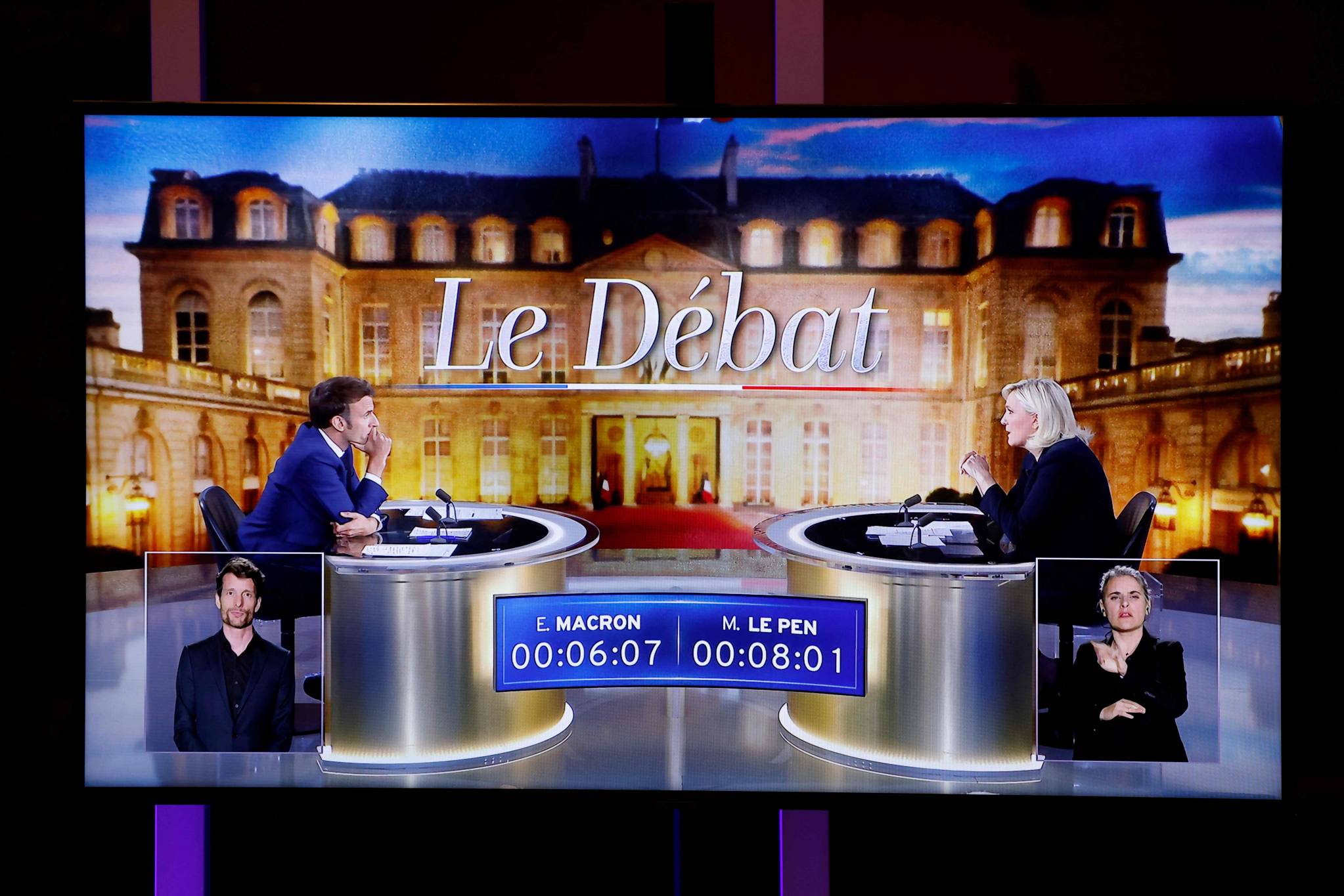 Débat présidentiel : Macron dépasse son handicap de sortant, Le Pen ...