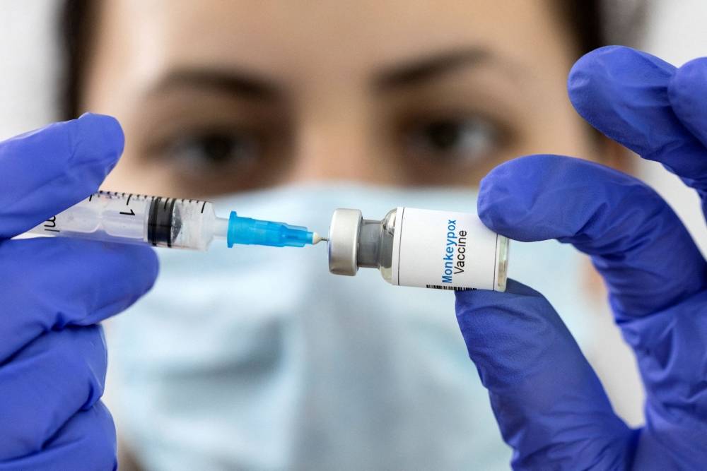 L'EMA envisage le vaccin contre la variole pour combattre la variole du ...