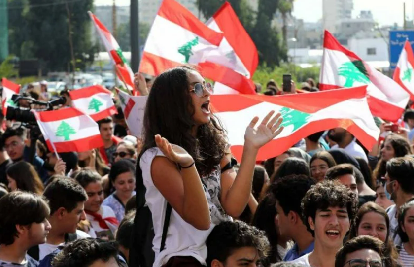Lebanon’s youth is 'past its breaking point': report - L'Orient Today