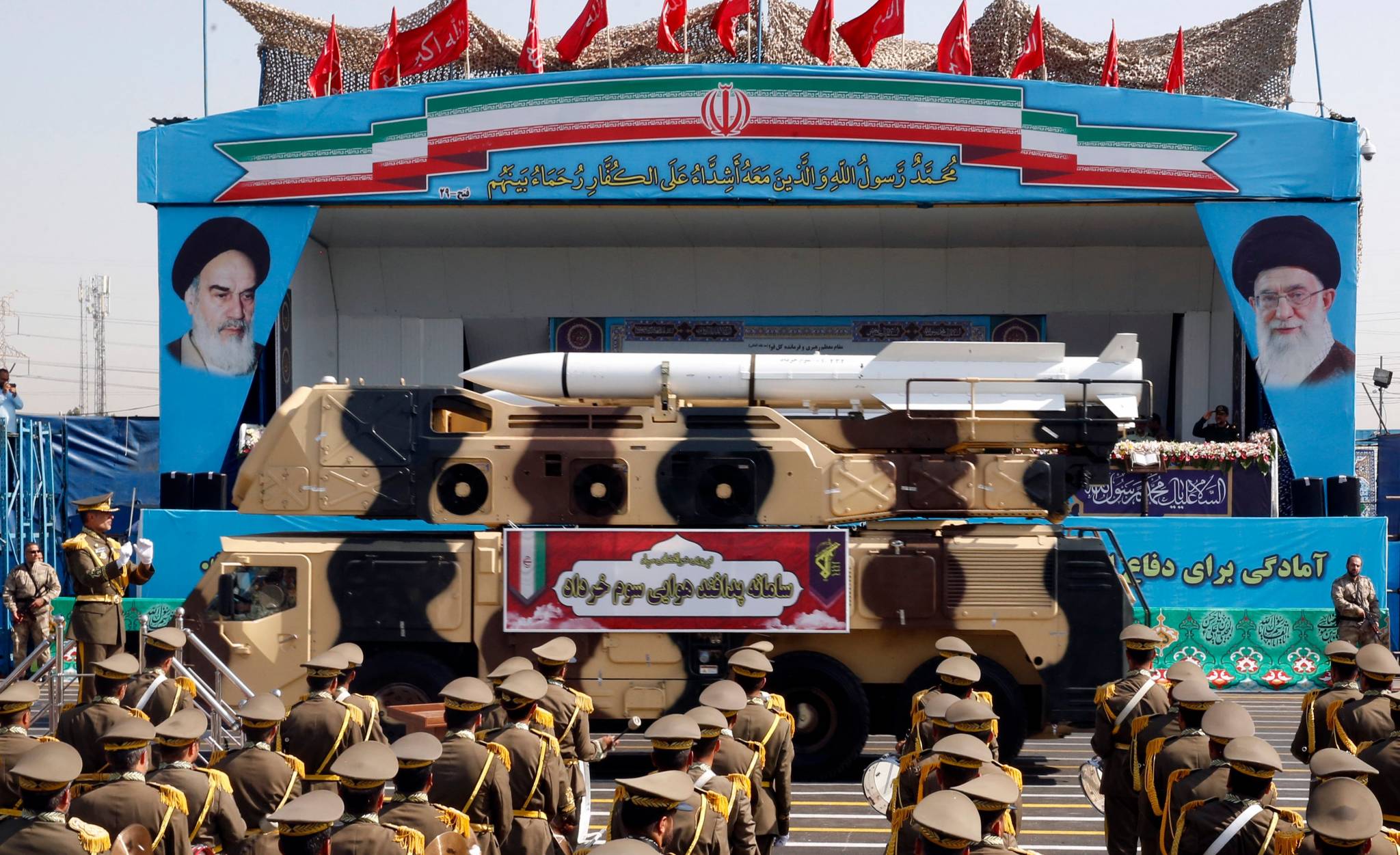 L'Iran dévoile un nouveau missile de moyenne portée - L'Orient-Le Jour