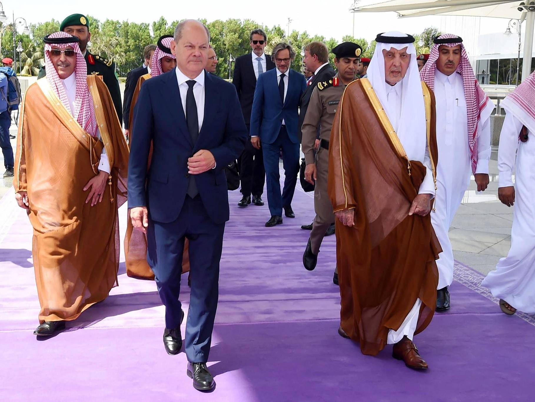 Germany’s Scholz arrives in Saudi Arabia’s Jeddah - L'Orient Today