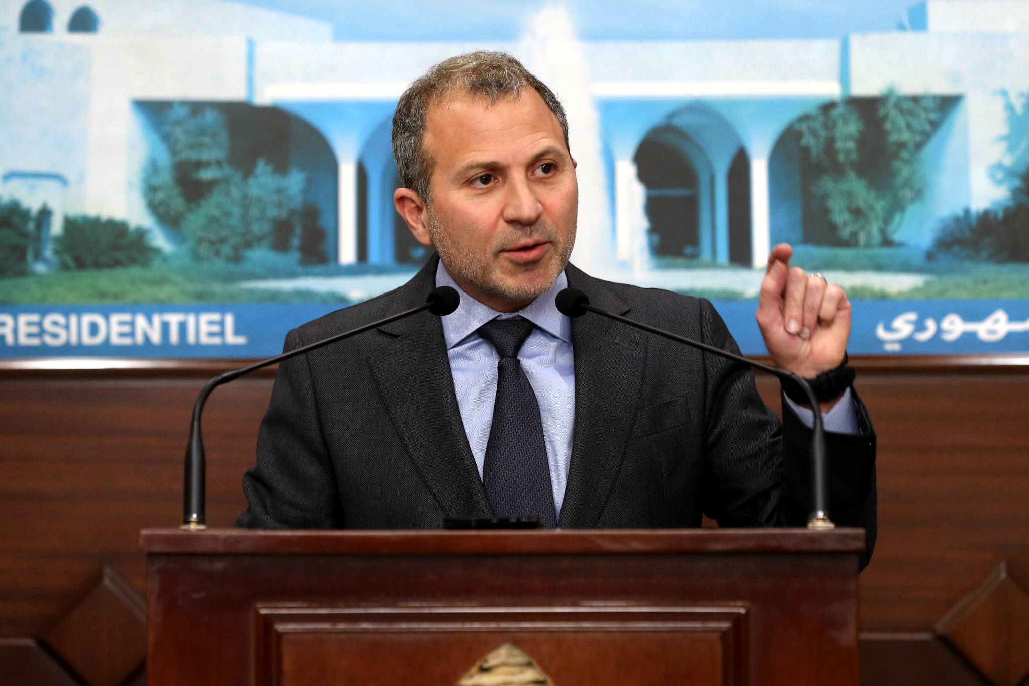Bassil : Mikati et Berry ''veulent arriver au vide et mettre la main ...