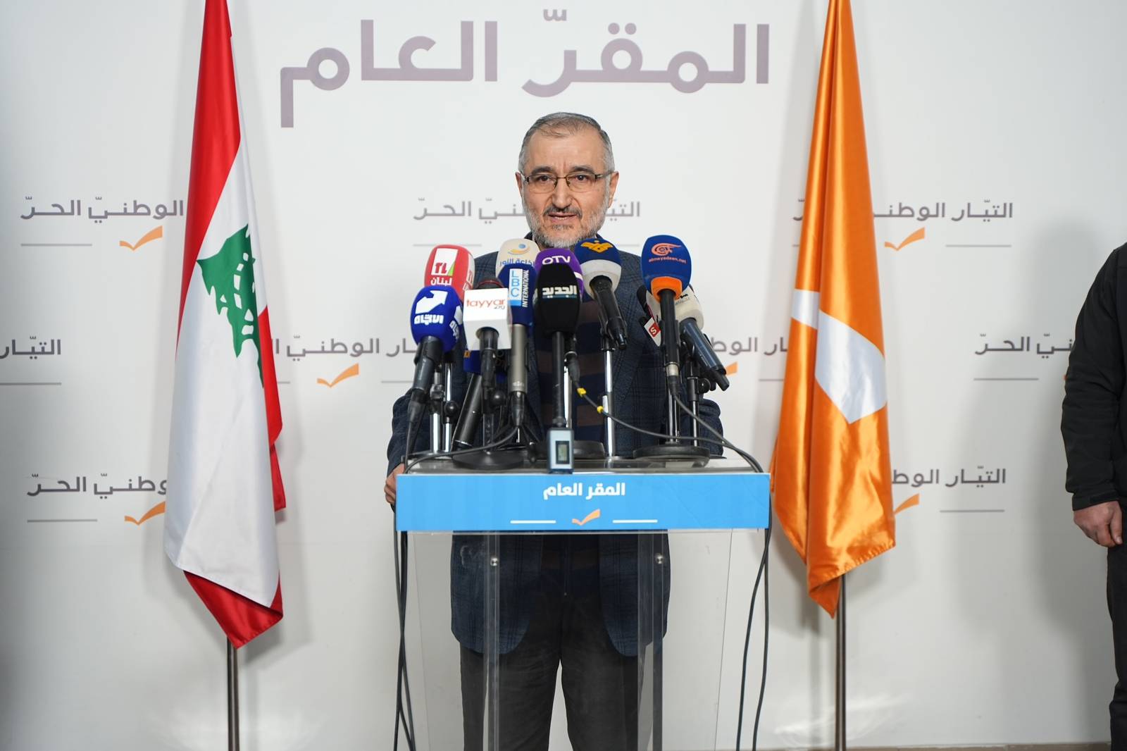 Le Hezbollah et le CPL ''vont dans le même sens'', affirme Hussein Khalil depuis Mirna Chalouhi ...