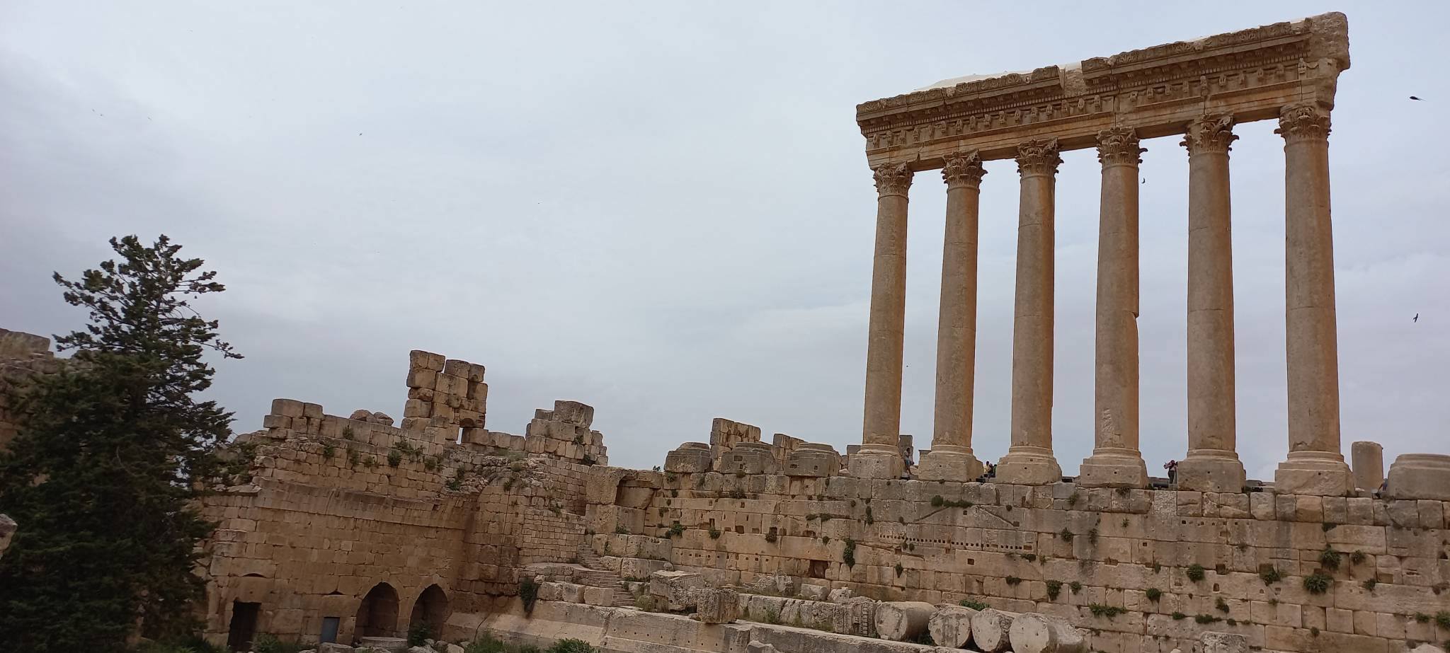 Les spectaculaires colonnes de Jupiter s’offrent un lifting d’un ...