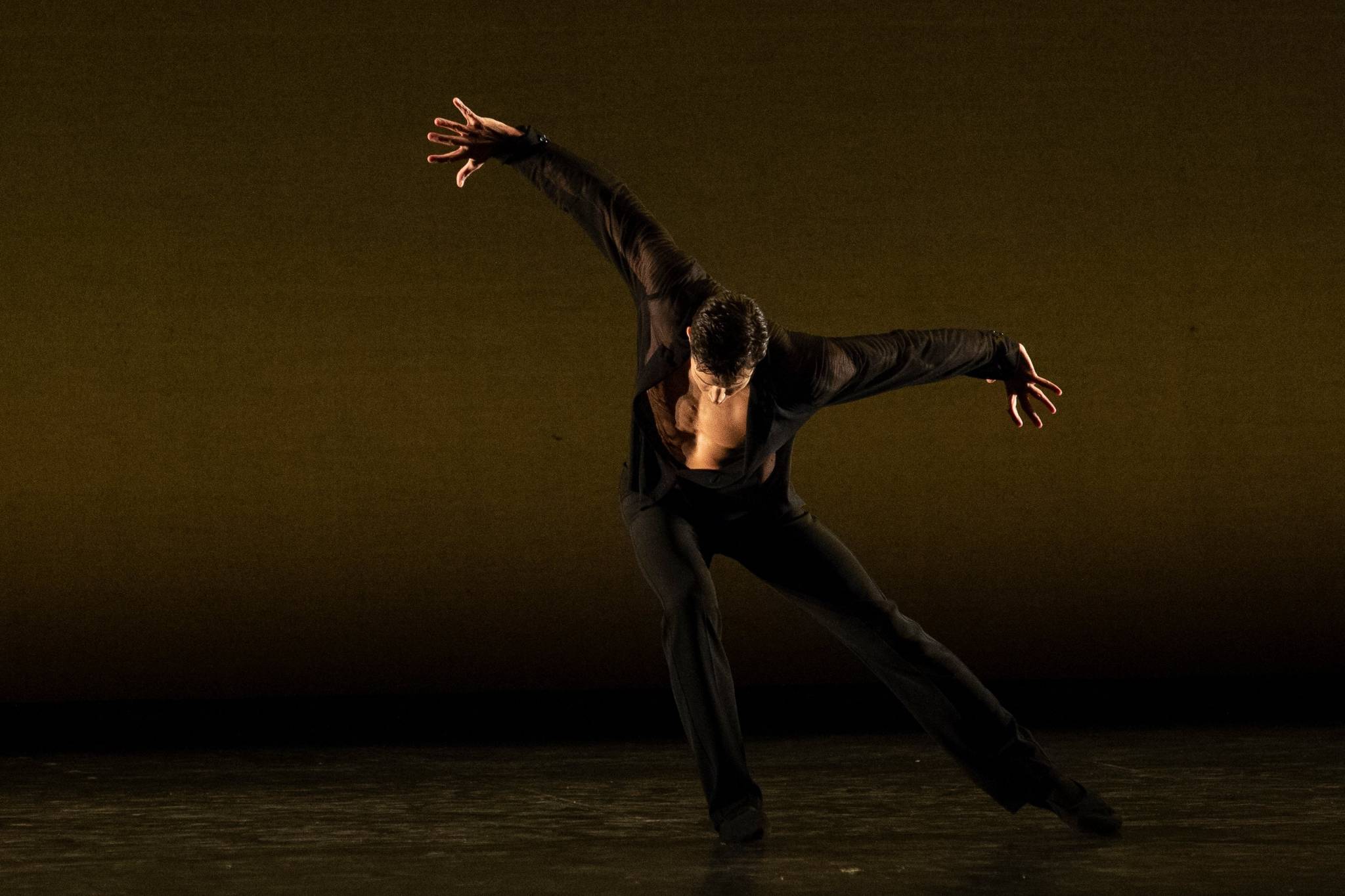 Dans les pas de Roberto Bolle, le danseur étoile italien qui inaugure ...