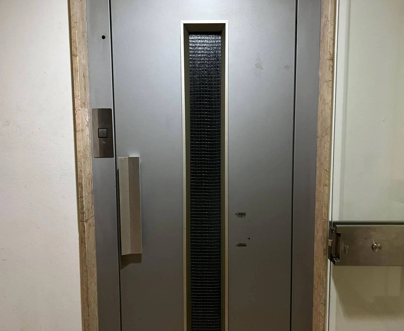 Horror in Achrafieh: Two women take deadly fall in elevator accident ...