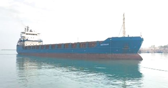 Arrivée au port égyptien d'Al-Arish d'un navire turc transportant des ...