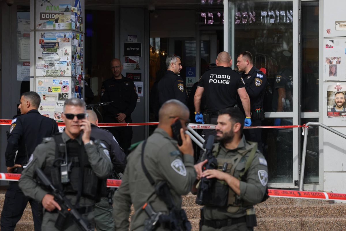 Three wounded in Israel knife attack - L'Orient Today
