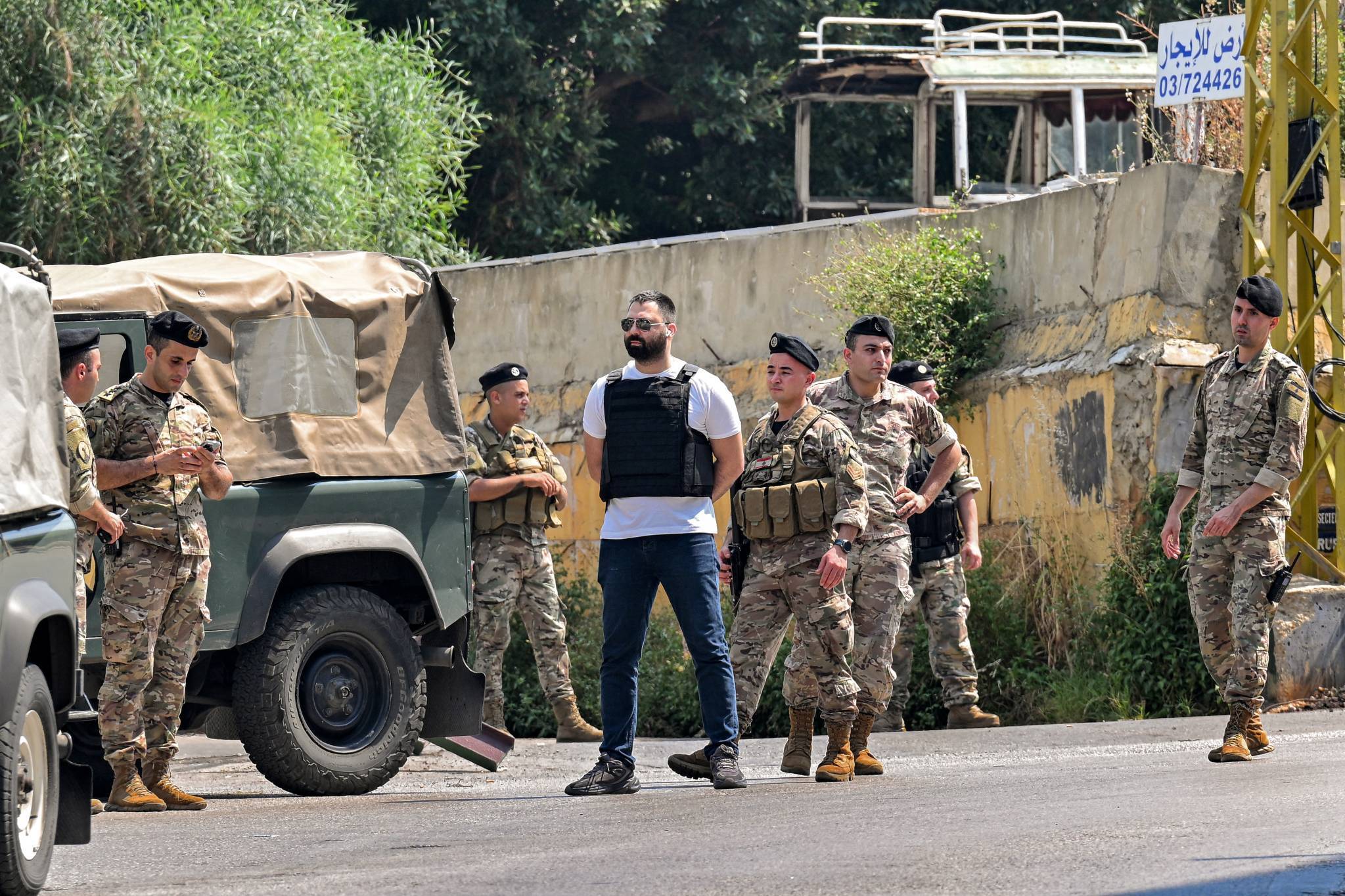 Armed clash between Lebanese Army and Syrian 'gang' in Beirut - L ...