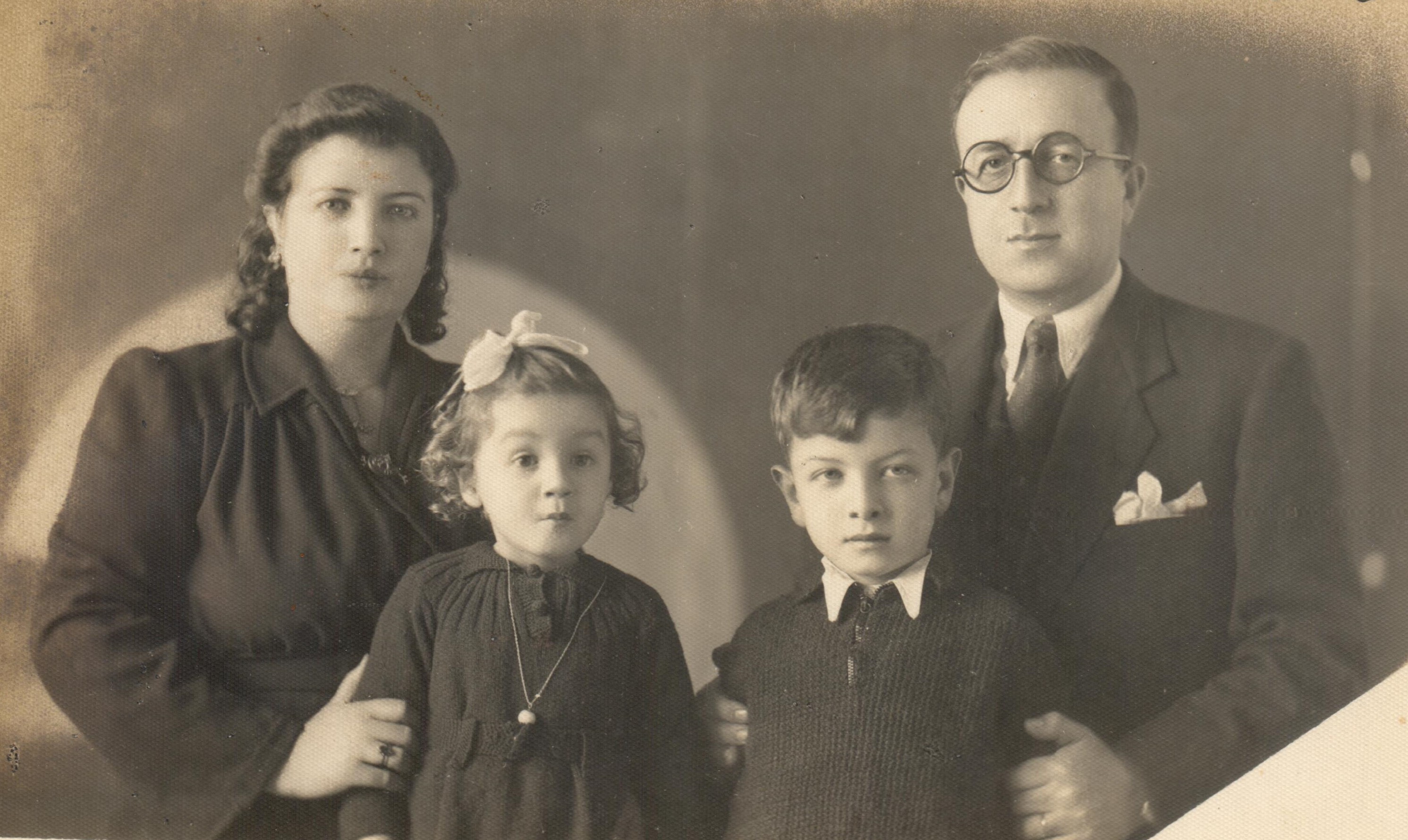 Nadia Talhouk Assaf fait don à l’AUB d’un manuscrit du XVe siècle - L ...