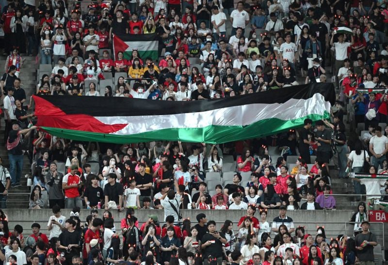 Soutenue par le public, la Palestine obtient le nul en Corée du Sud en ...