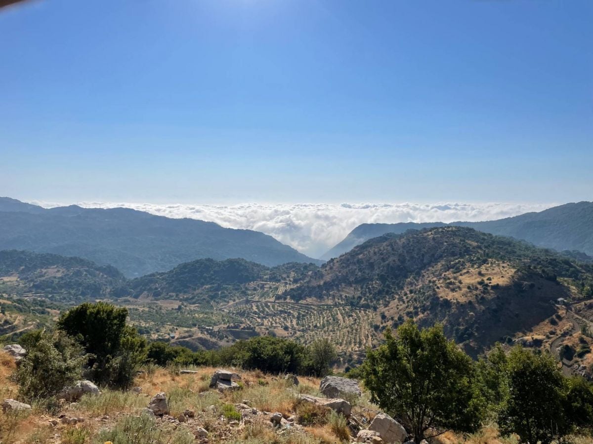 Israël pilonne aussi les confins chiites des cazas de Jbeil, du ...