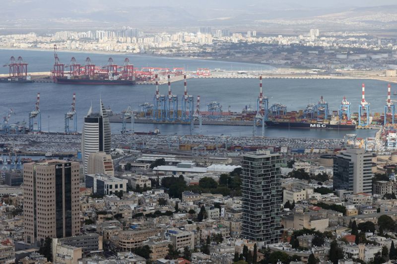 Avec ses frappes sur Haïfa, le Hezbollah dévoile pour la première fois ...