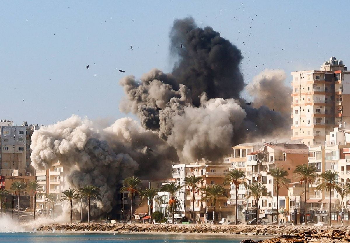 At least seven Israeli strikes on Sour after calls to evacuate - L ...