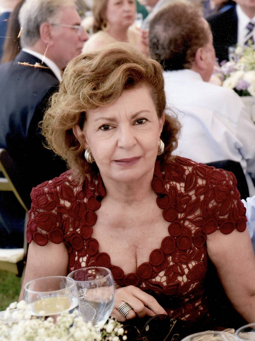 Marianne Saradar Barakat en mode « confidences amoureuses » - L'Orient ...