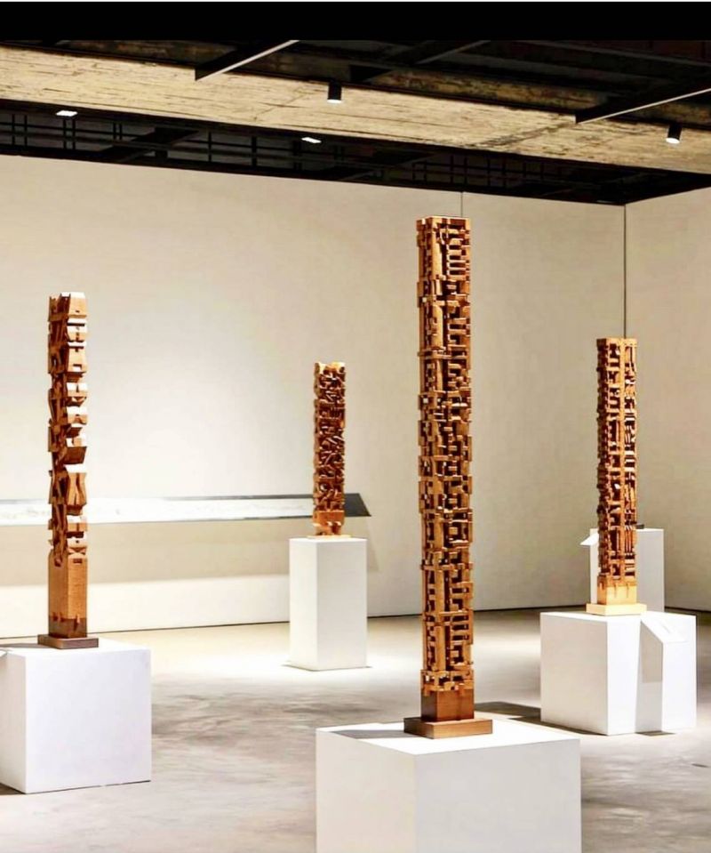 Admirer les sculptures de Joseph el-Hourany puis en déchiffrer les ...