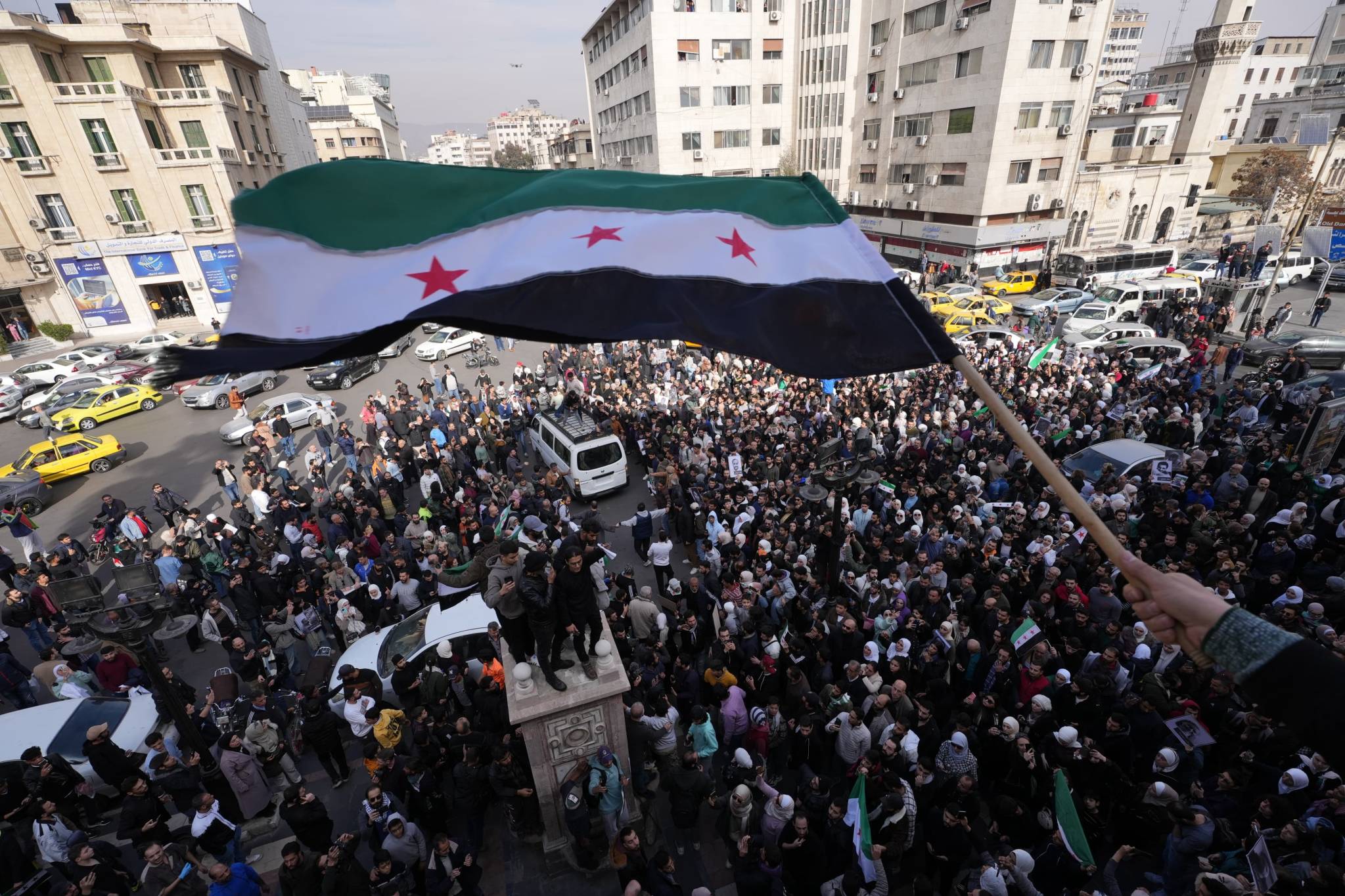 Kurdish administration says adopts Syria's independence flag - L'Orient ...