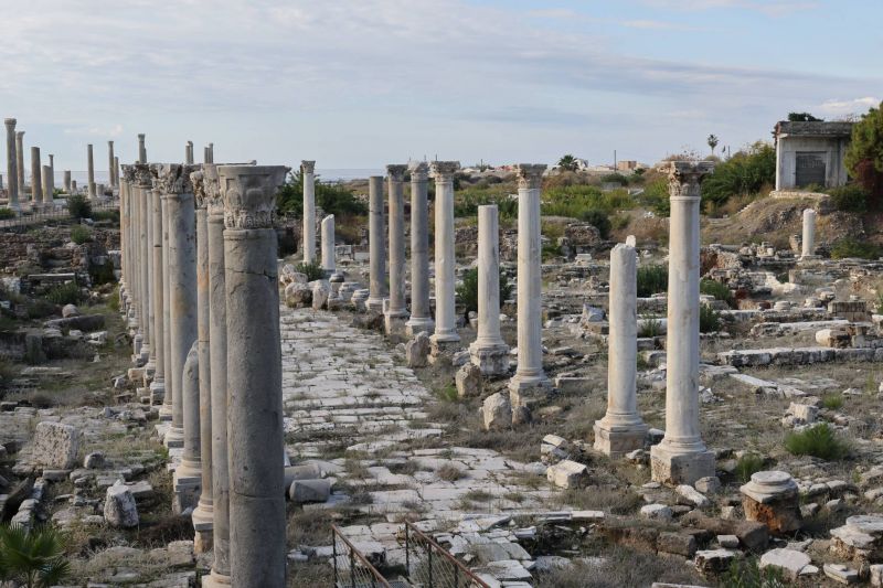 La Finul italienne remet des donations à la Croix-Rouge libanaise de ...