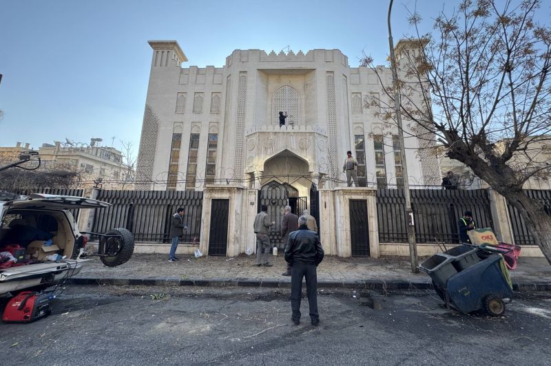 Le Qatar rouvre son ambassade à Damas et hisse son drapeau - L'Orient ...