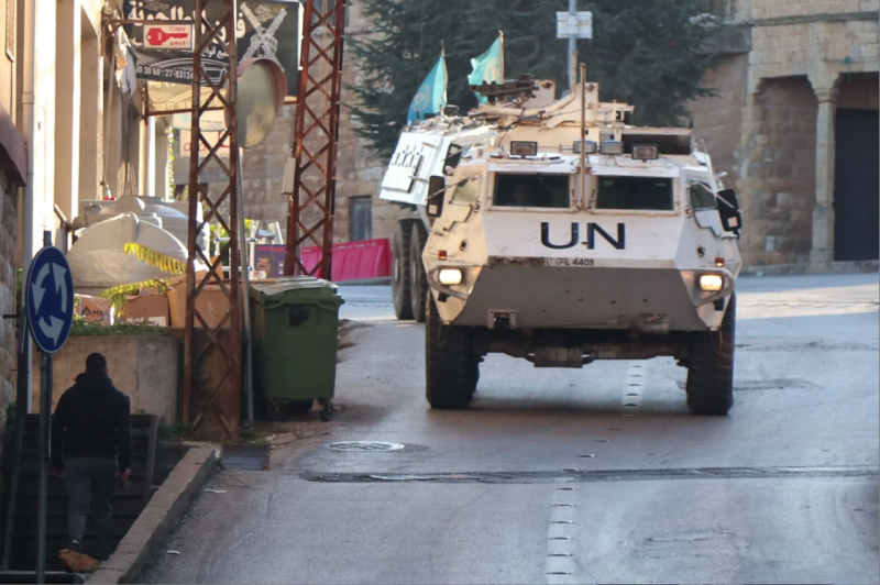 Les Casques bleus ''préoccupés'' par des destructions menées par Israël dans le Sud - L'Orient ...