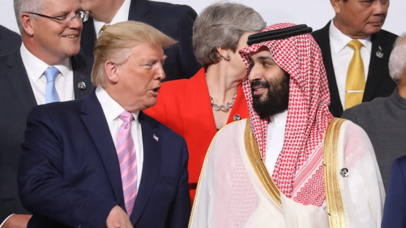 MBS fait miroiter à Trump 600 milliards de dollars d’investissements ...