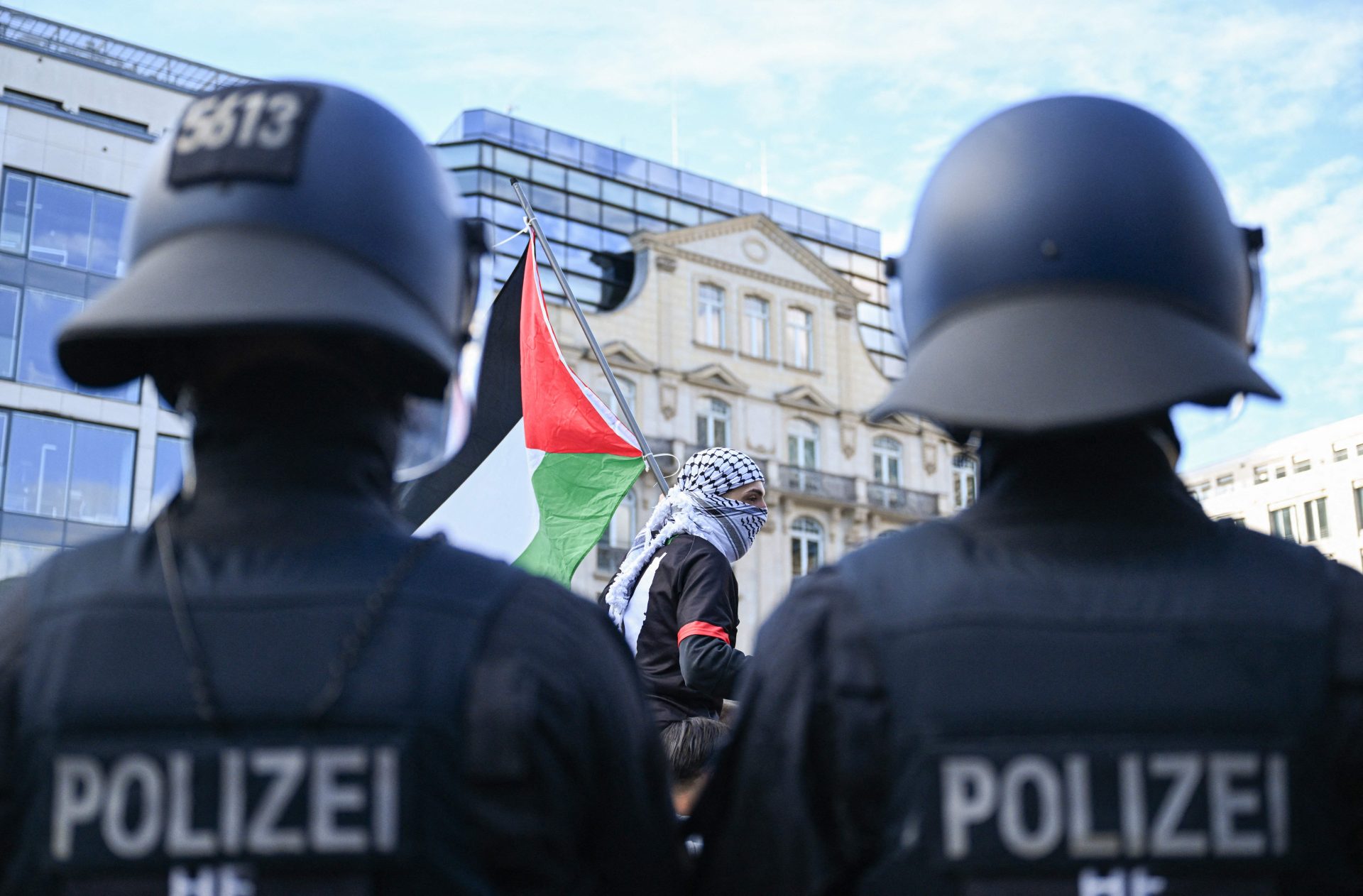 Berlin veut expulser quatre étrangers ayant manifesté leur soutien aux ...