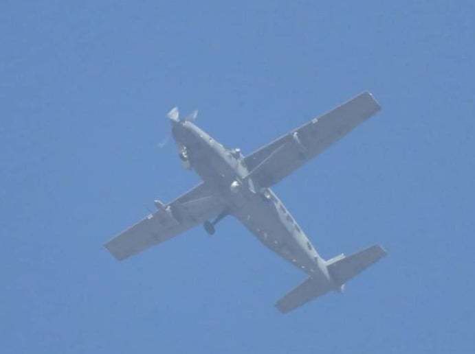 Lebanese Air Force flies a Cessna aircraft over the South for the first ...