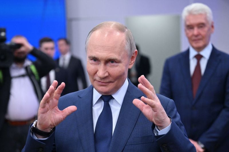 Une personne « rare » : Poutine salue les ambitions spatiales de Musk ...