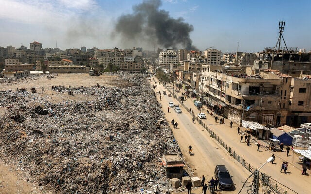 Diaries from Gaza: 'The scent of fresh produce in Souk Feras is now ...