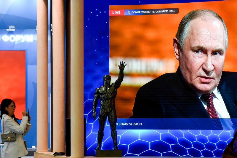 Poutine dit ne pas exclure la prise de la ville ukrainienne de Soumy par la Russie - L'Orient-Le ...