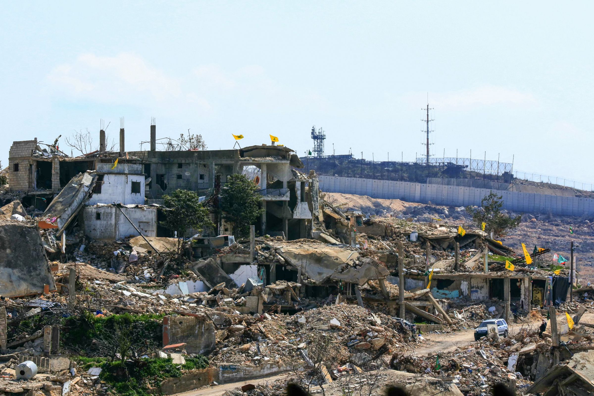 Israel launches multiple attacks in southern Lebanon, attacks members ...