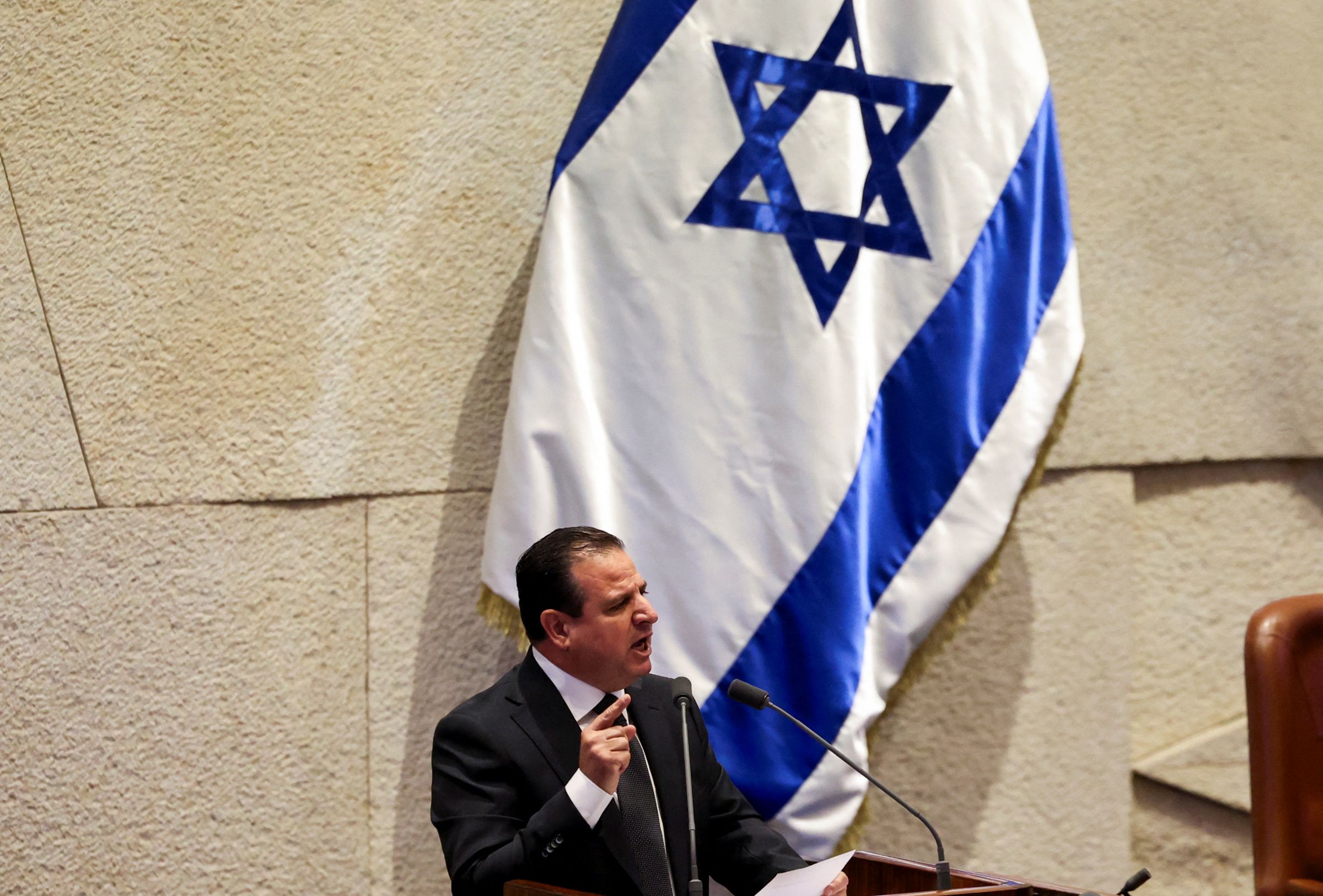 La motion au Parlement israélien pour la destitution d’Ayman Odeh n’obtient pas la majorité - L ...