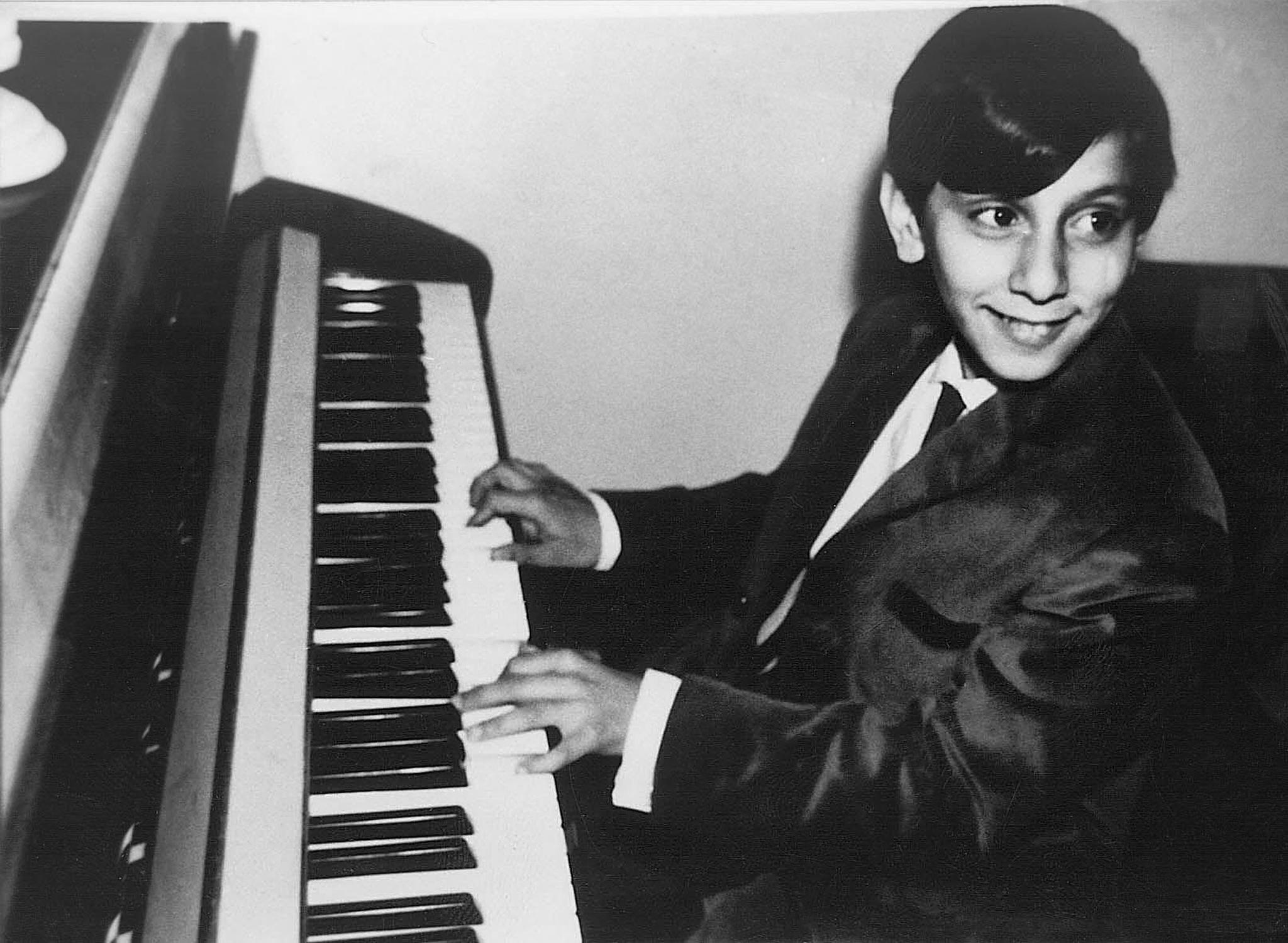 Ziad Rahbani en 10 chansons cultes - L'Orient-Le Jour