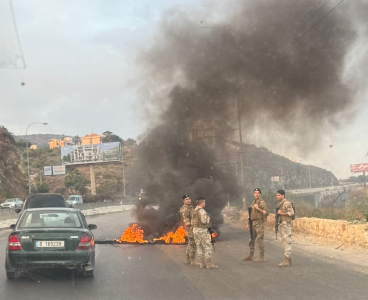 Civil servants and retired military block roads in Beirut and the North ...