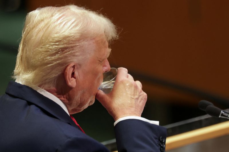 Trump raille l’ONU : « Un escalier et un téléprompteur défaillants ...