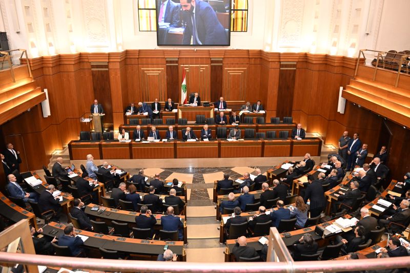 Parliamentary session adjourned over diaspora voting dispute - L'Orient ...