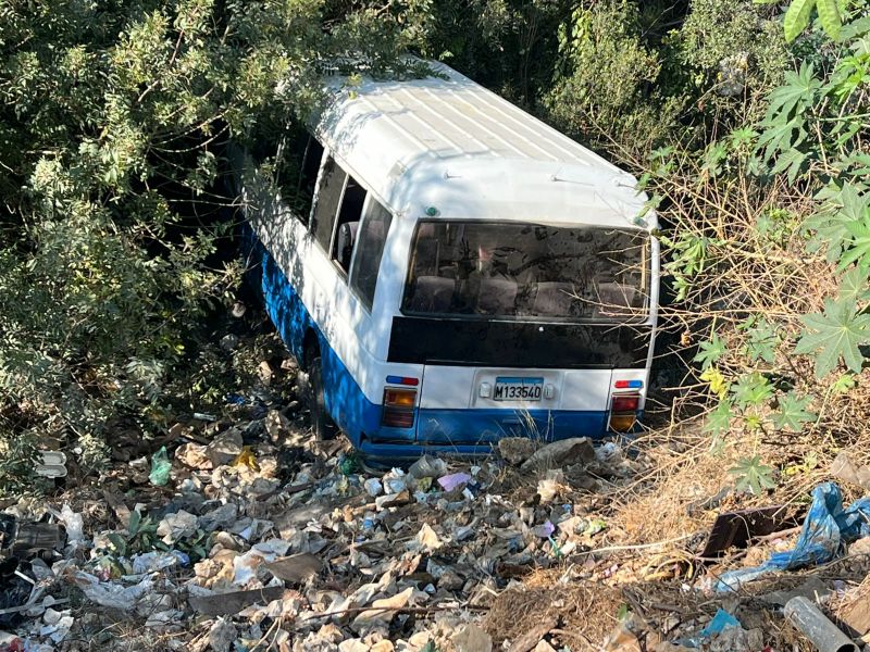 Students sustain minor injuries after bus carrying them falls into ...