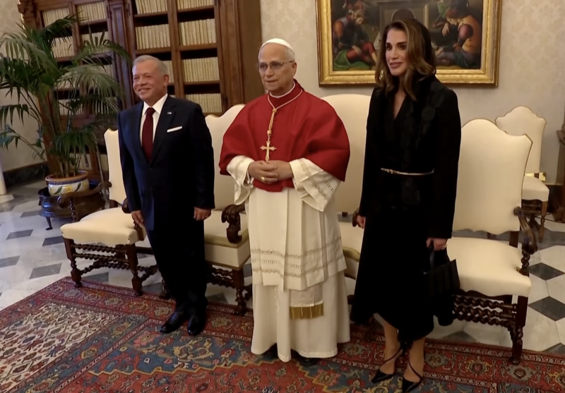 Queen Rania of Jordan asks the pope about the 'safety' of his trip to ...