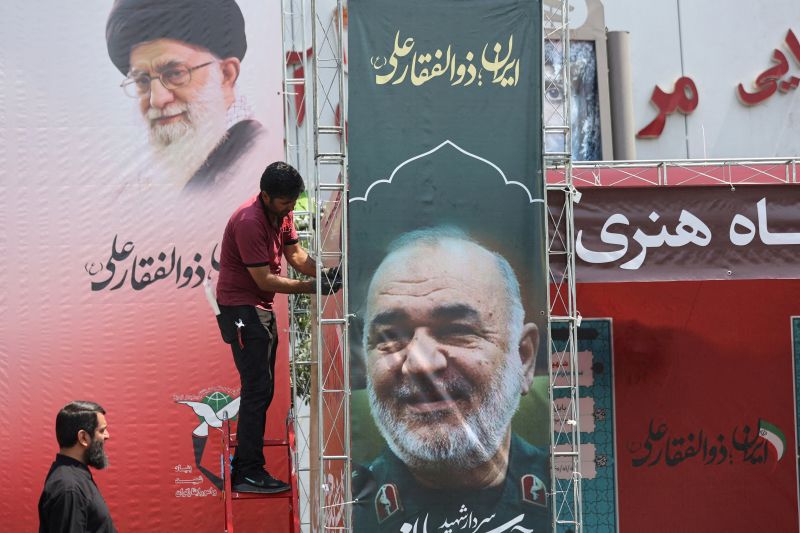 Revolutionary Guard takes wartime lead, adopts stricter stance - L ...