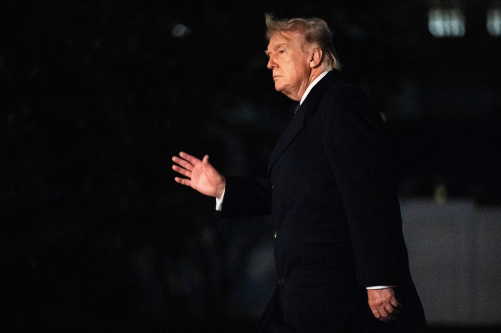 Trump says will hold news conference Monday - L'Orient Today
