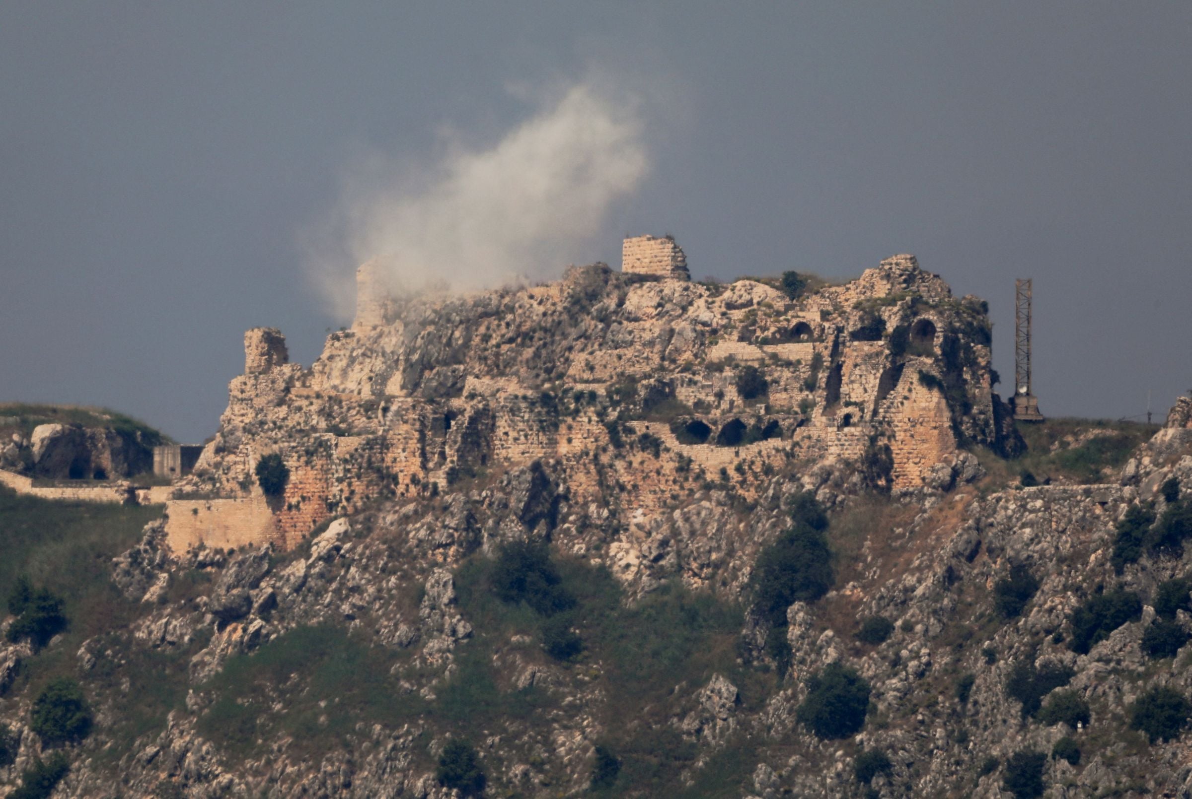 Au Liban-Sud, les bombardements menacent le château de Beaufort - L ...