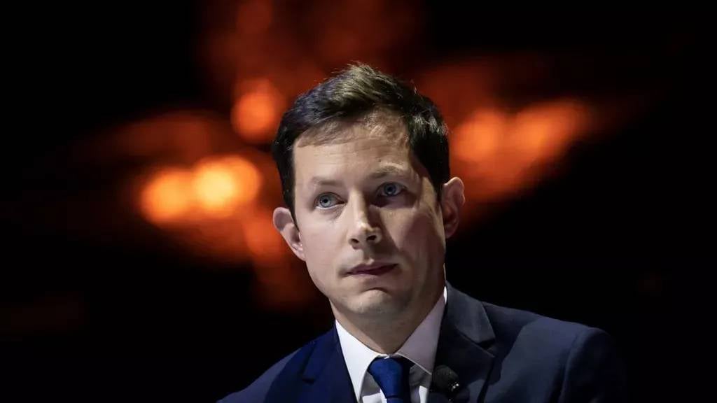 Bellamy à l'OLJ : Tant que le Hezbollah est une milice armée, la France ...